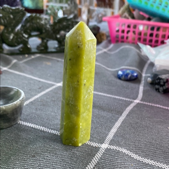 Accents | Chipped Lemon Jade Crystal Tower | Poshmark